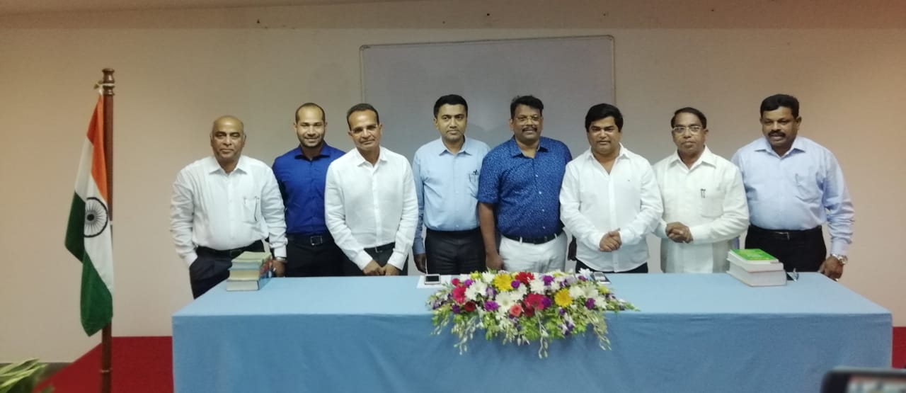 NEWLY ELECTED MEMBERS OF THE GOA LEGISLATIVE ASSEMBLY TOOK OATH AS MLA ... NEWLY ELECTED MEMBERS OF THE GOA LEGISLATIVE ASSEMBLY TOOK OATH AS MLA ...