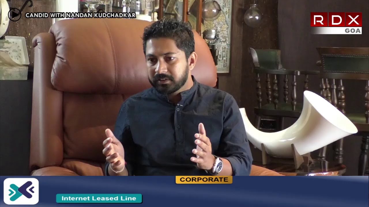 CANDID WITH NANDAN KUDCHADKAR - MANOJ PARAB - RDX Goa