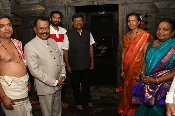 Governor PS Sreedharan Pillai along with First Lady Rita S.Pillai & MLA ...