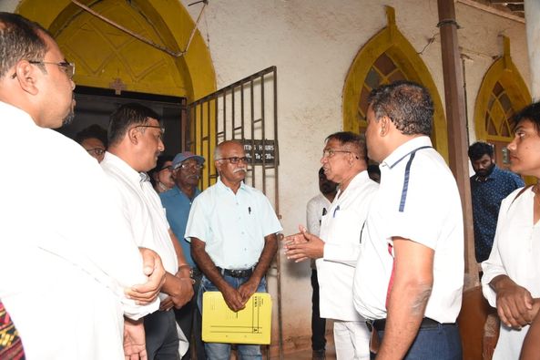 Minister for Provedoria, Subhash Shirodkar visited the Old Age Home at ...