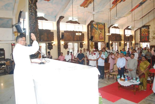 Governor PS Sreedharan Pillai along with First Lady Rita S. Pillai ...