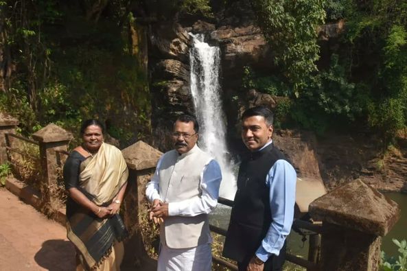 Governor PS Sreedharan Pillai in the presence of First Lady, Rita S ...