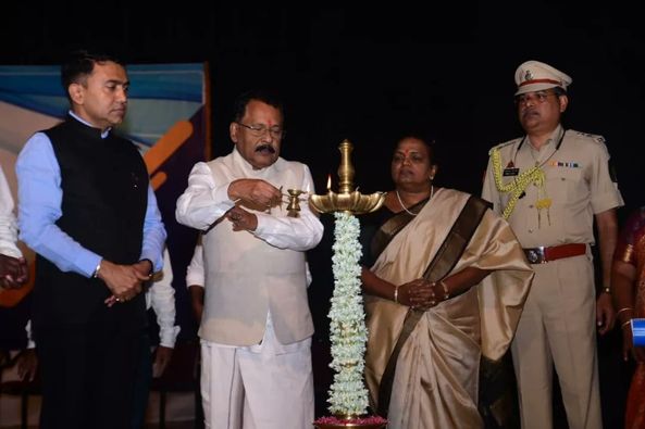 Governor PS Sreedharan Pillai in the presence of First Lady, Rita S ...