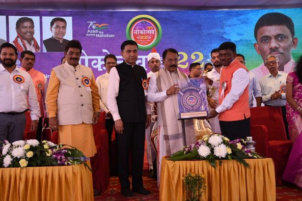 Governor, PS Sreedharan Pillai in the presence of Chief Minister, Dr ...