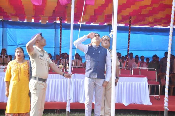 Minister for Art and Culture , Govind Gaude hoisted the National ...