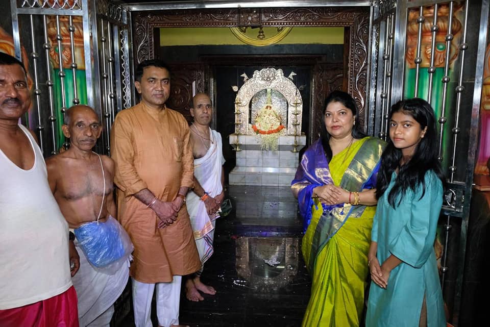Chief Minister, Dr. Pramod Sawant along with his family offered prayers ...