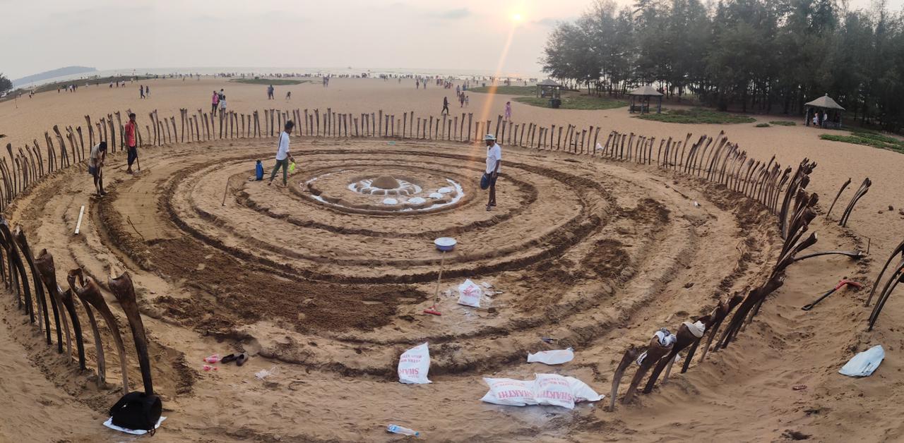 Goan artist Sagar Naik Mule dedicates a stunning sand art display to ...