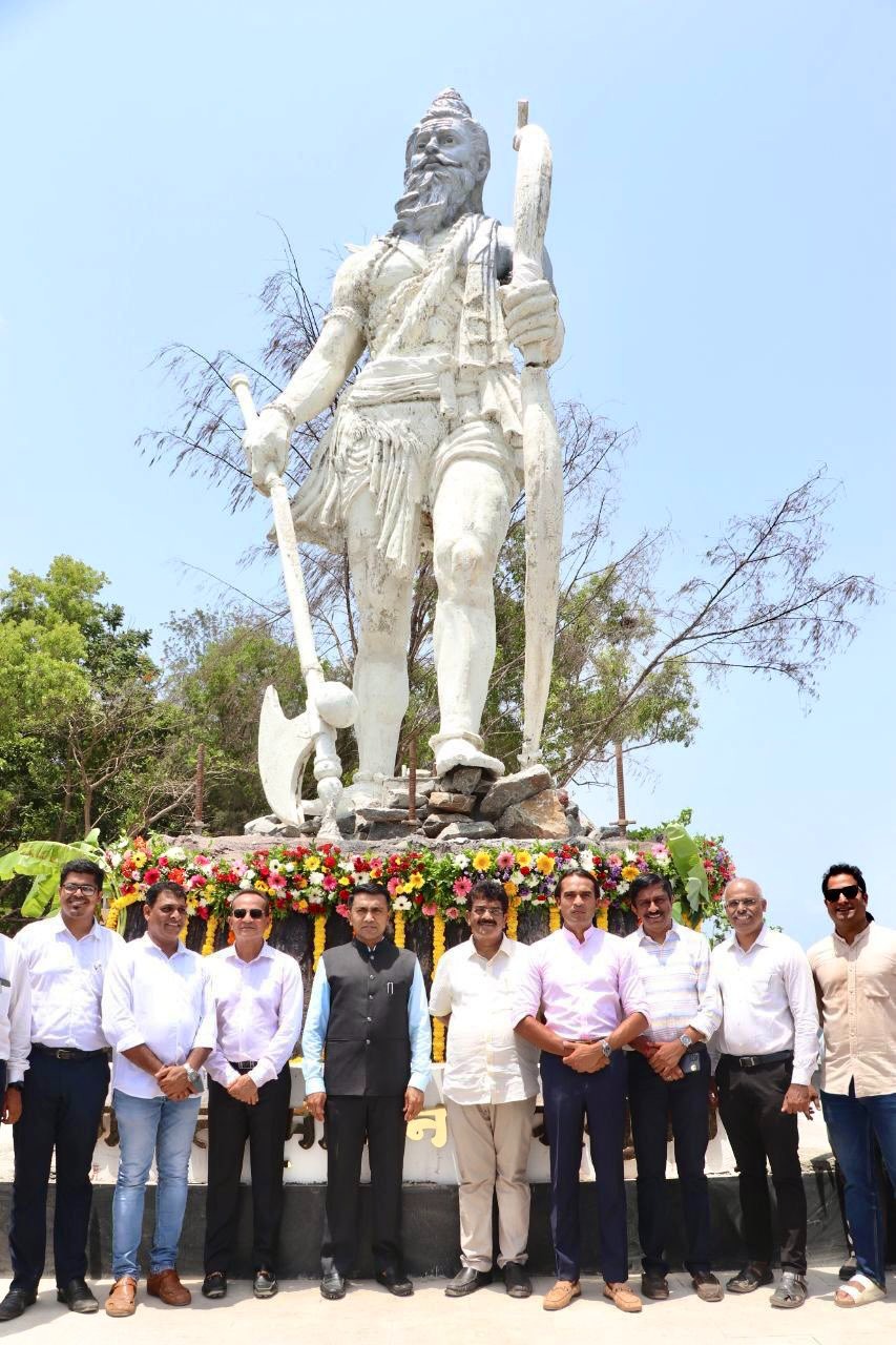 CM Dr Pramod Sawant unveiled the “Gomantbhumi Janak Parshuram” Statue ...